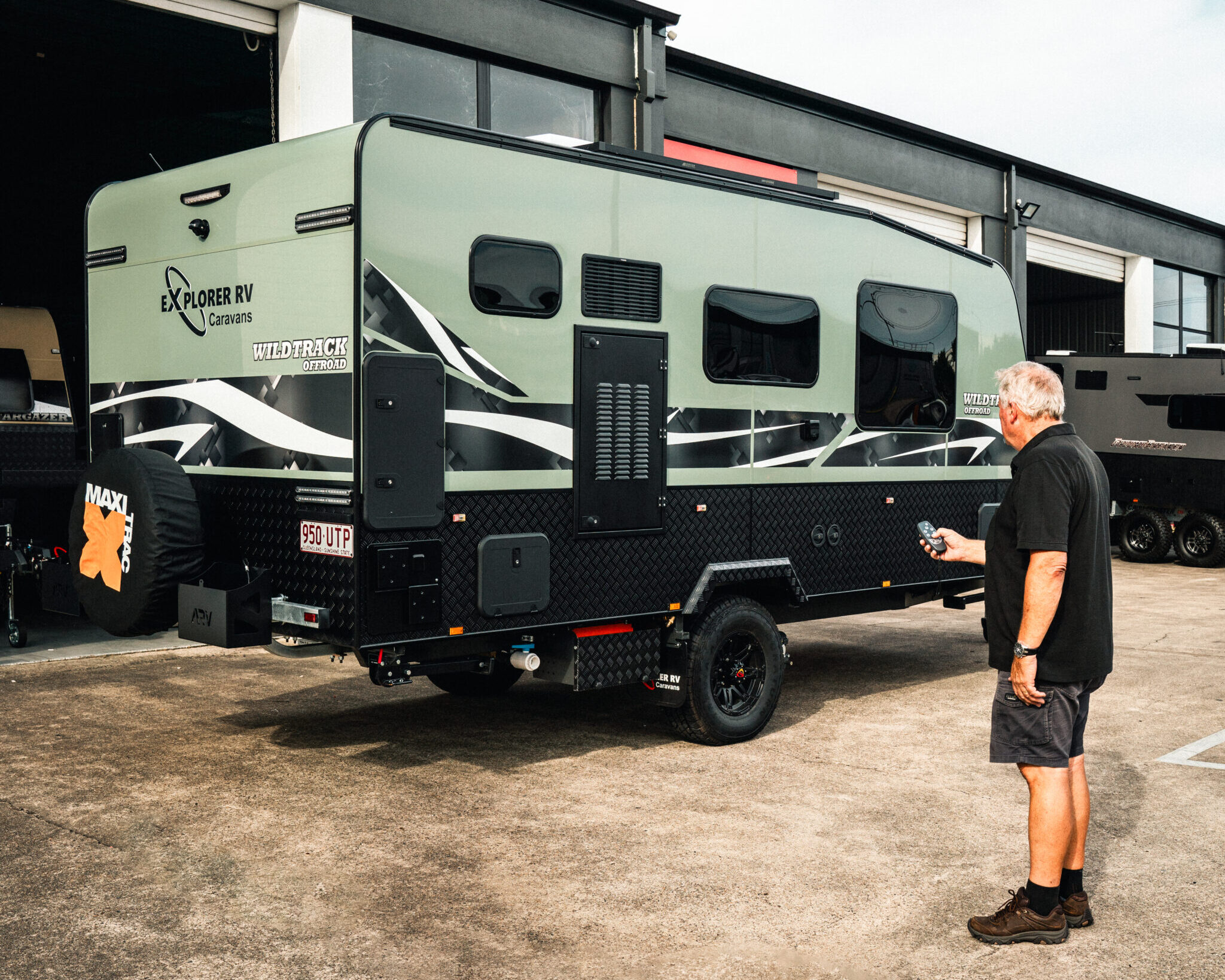 Self-Parking Your Caravan with Ease: Meet the Quattro Titanium Mover ...